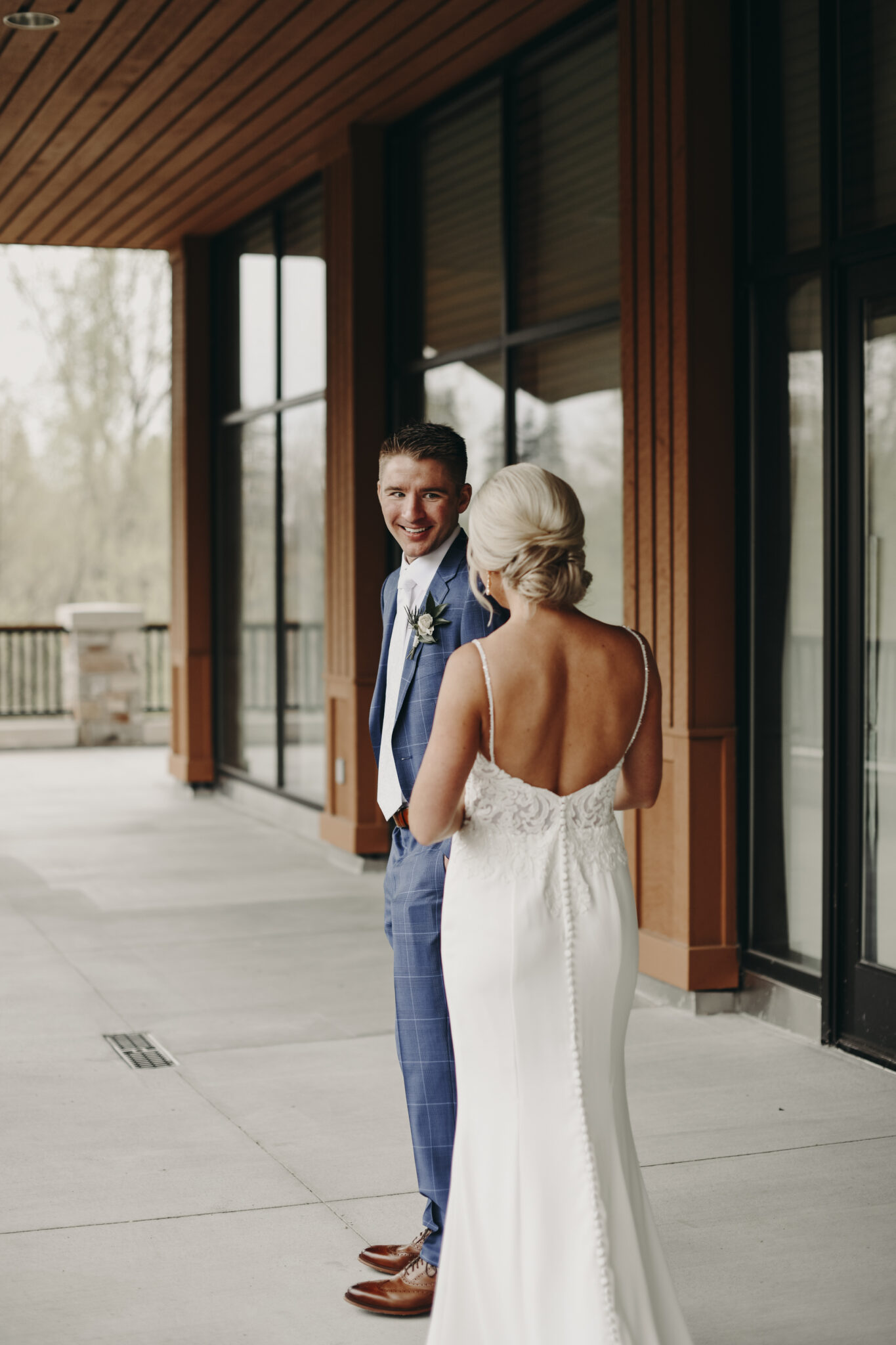 MAY WEDDING AT CHASKA EVENT CENTER - Hanna Marie Events