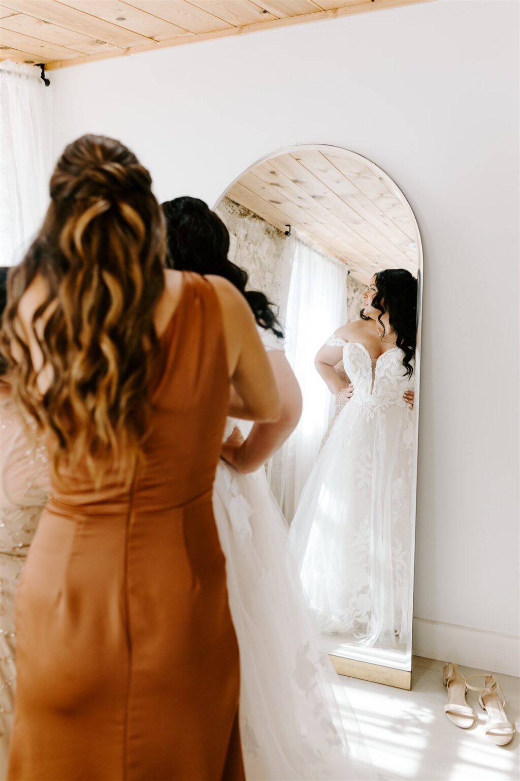 Ivory North Wedding | Mora, Minnesota - Hanna Marie Events