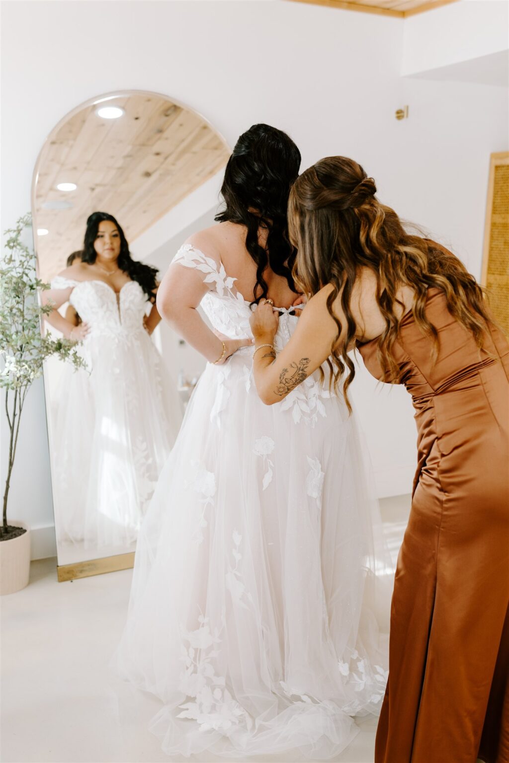 Ivory North Wedding | Mora, Minnesota - Hanna Marie Events